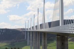Can you identify these world famous Bridges? - Story Brunch